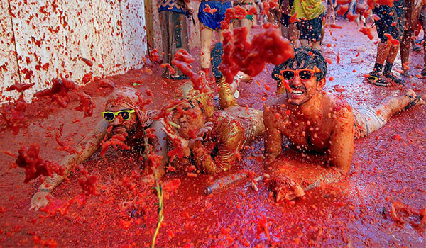 La Tomatina 2025: The Ultimate Guide to Spain’s Wildest Tomato Fight